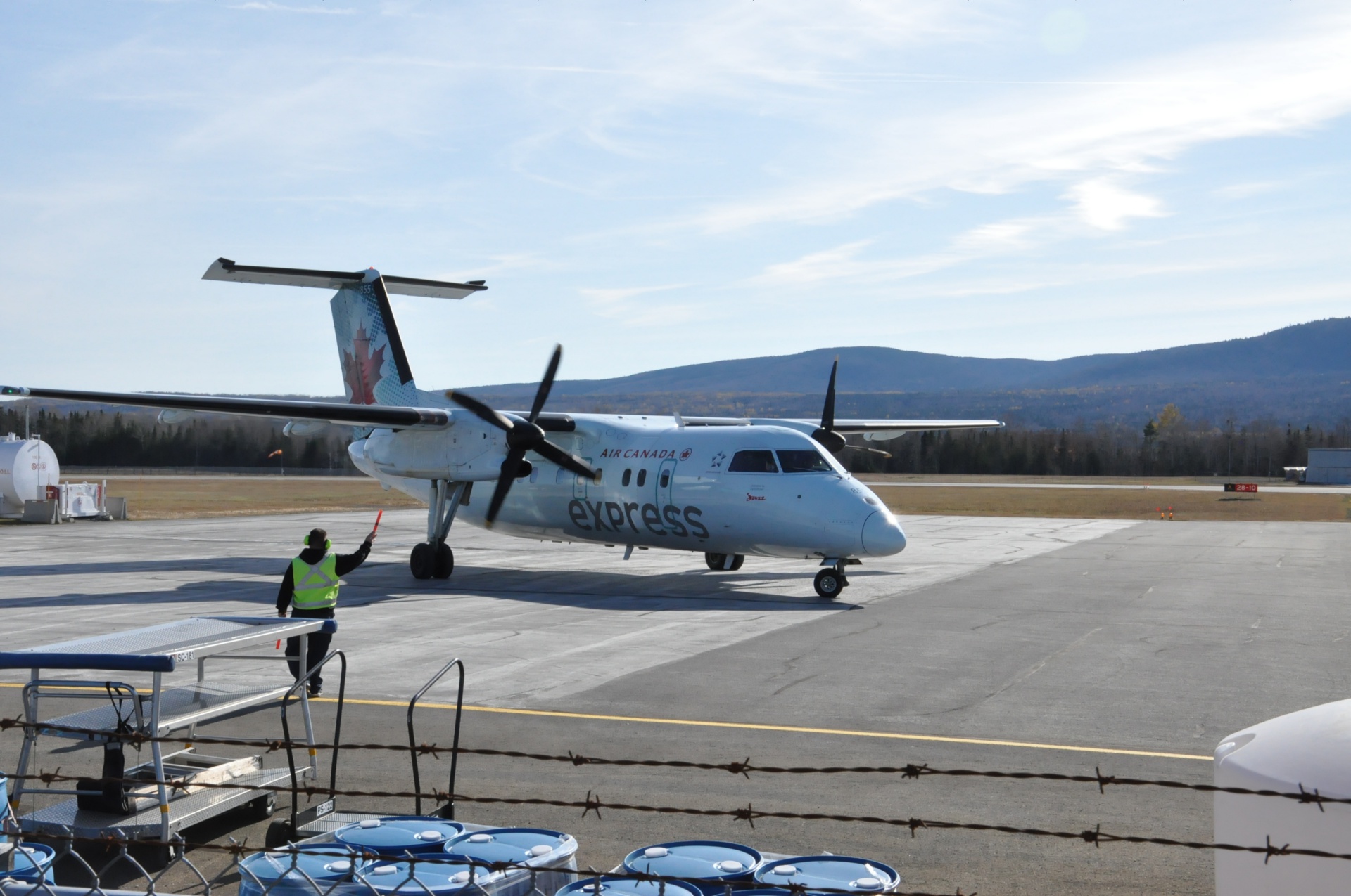 Le coût du billet d’avion pour un vol régional est 55 % plus élevé au ...