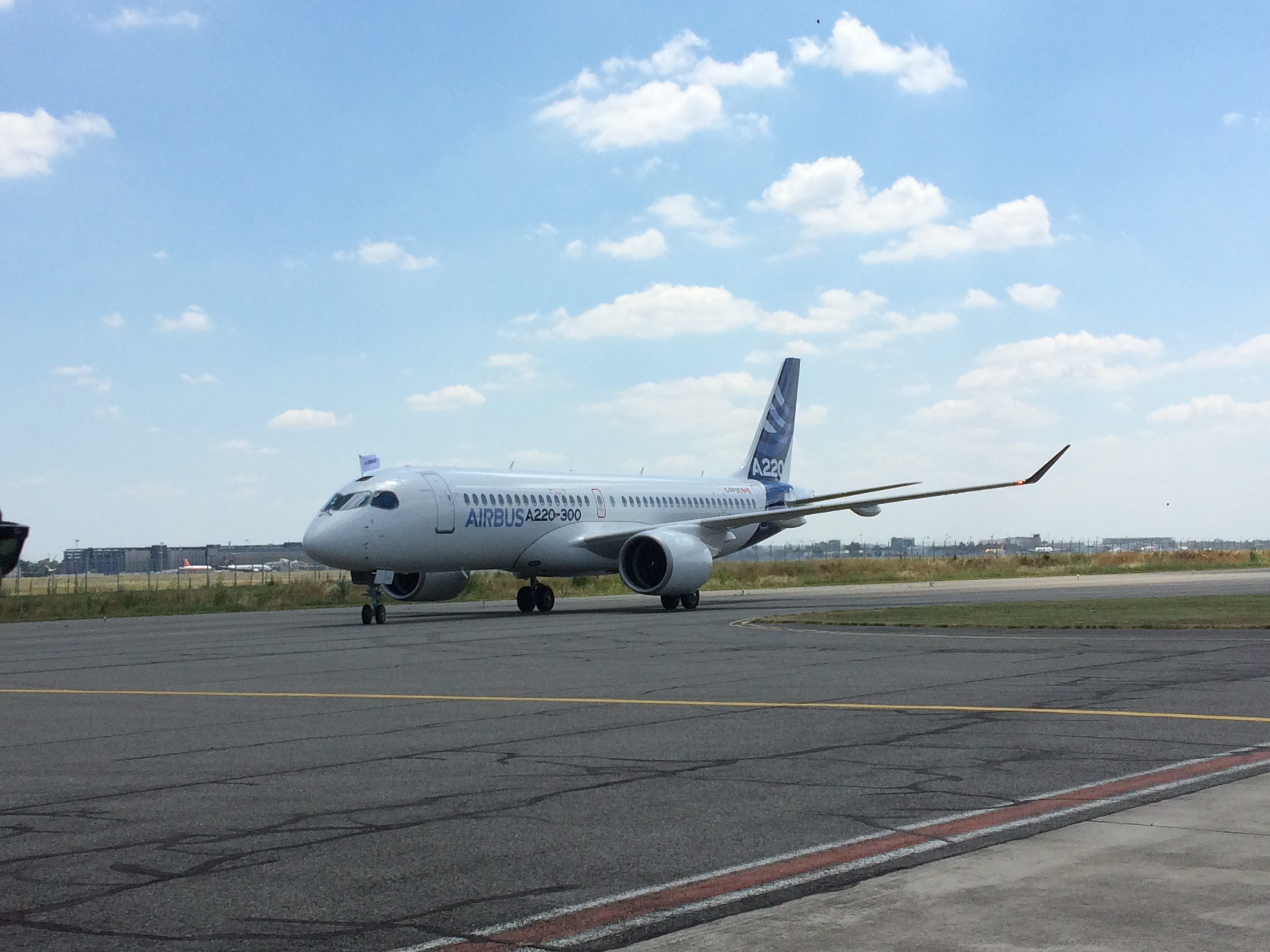 Déclaration de l'AIMTA sur la commande de 60 appareils A220-300 par Jet ...